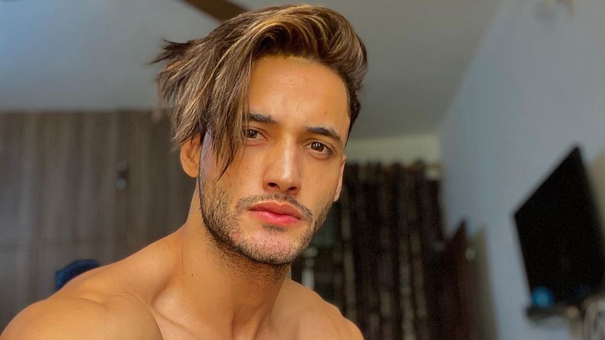 Asim Riaz Full Bio: Height, Age, Girlfriend, Family, and More ...