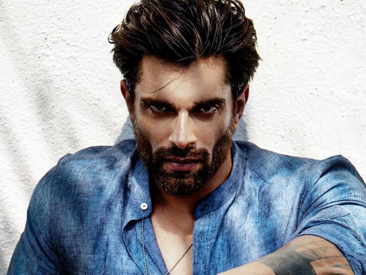 Karan Singh Grover Full Bio: Height, Age, Girlfriend, Family, and More ...